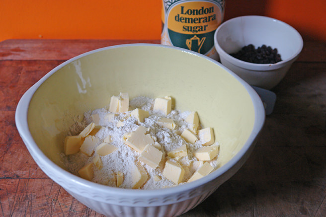 Cakes & Bakes: Fat rascals - H is for Home Harbinger