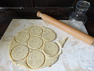 Cakes & Bakes: Goosnargh cakes - H is for Home Harbinger